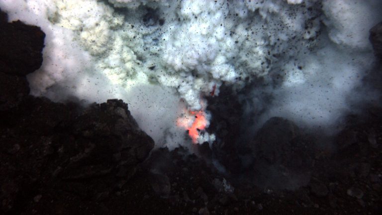 What is an Underwater Volcano? – Global Foundation for Ocean Exploration
